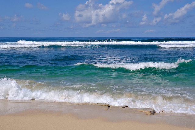 100,000+ Free Waves On Beach & Beach Images - Pixabay