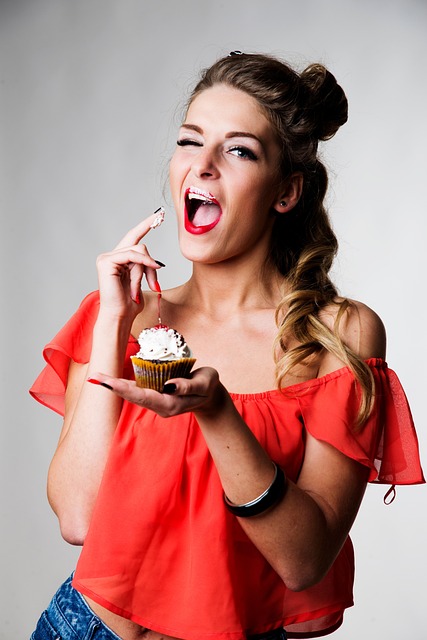 Cupcake Curly Hair Girl - Free photo on Pixabay