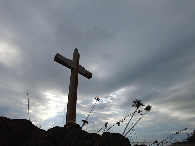 Cross Gloomy Day Landscape - Free photo on Pixabay