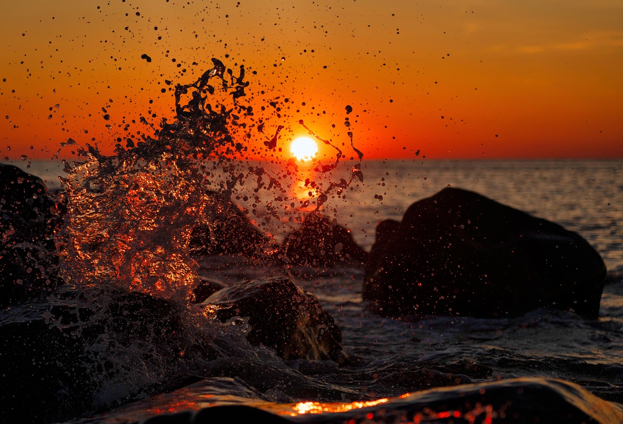 Vagues Éclaboussure Le Coucher Du - Photo gratuite sur Pixabay - Pixabay