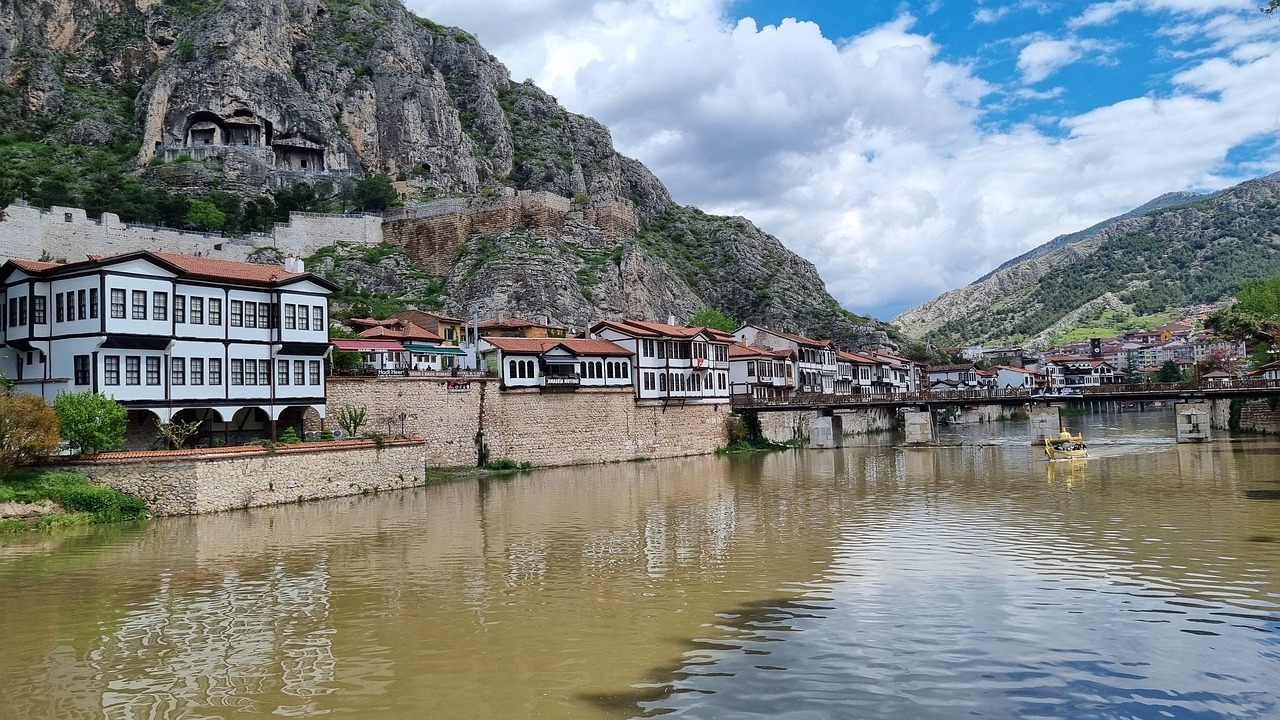 Amasya Waterfront Houses River - Free photo on Pixabay - Pixabay