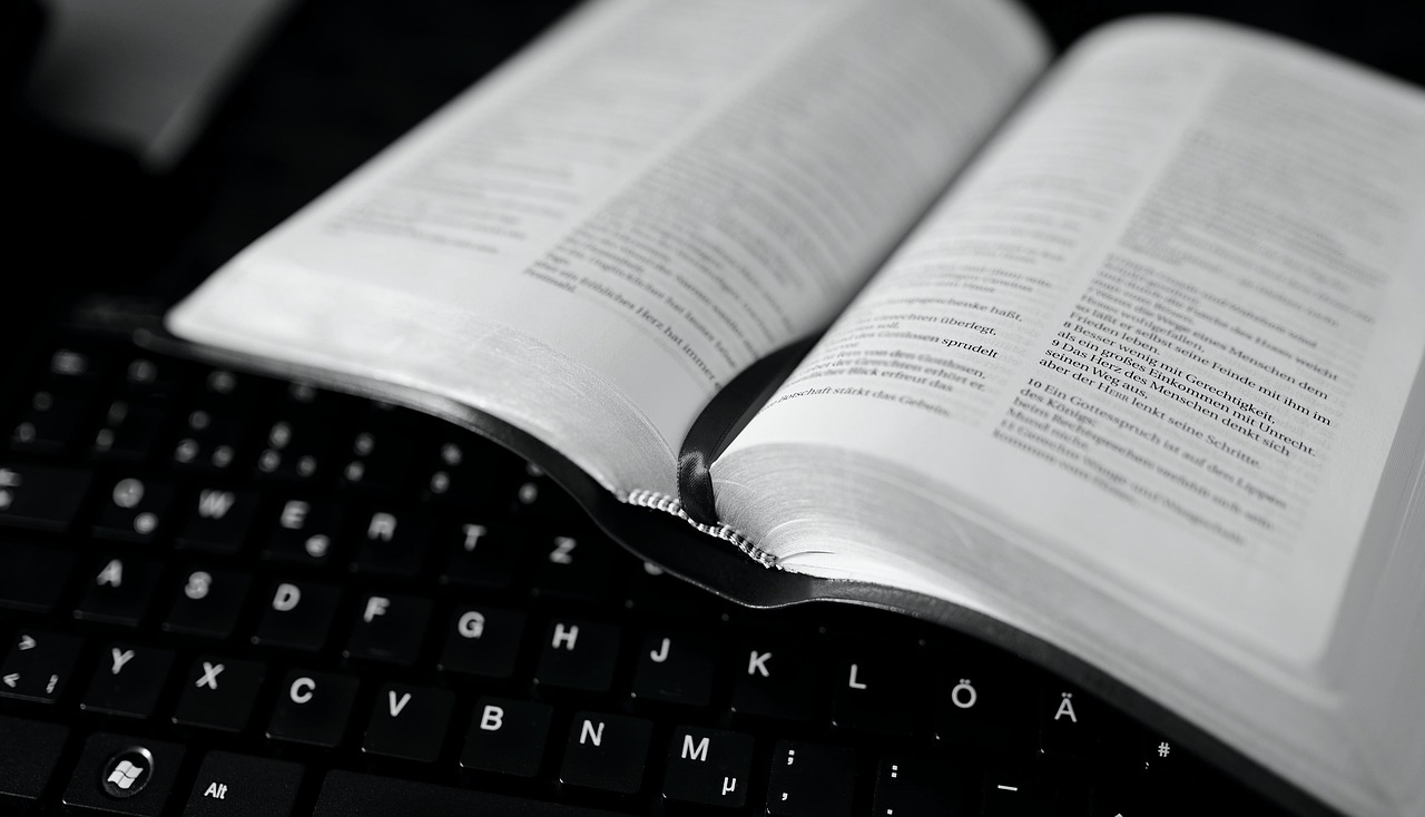 Book Bible Training To - Free photo on Pixabay - Pixabay