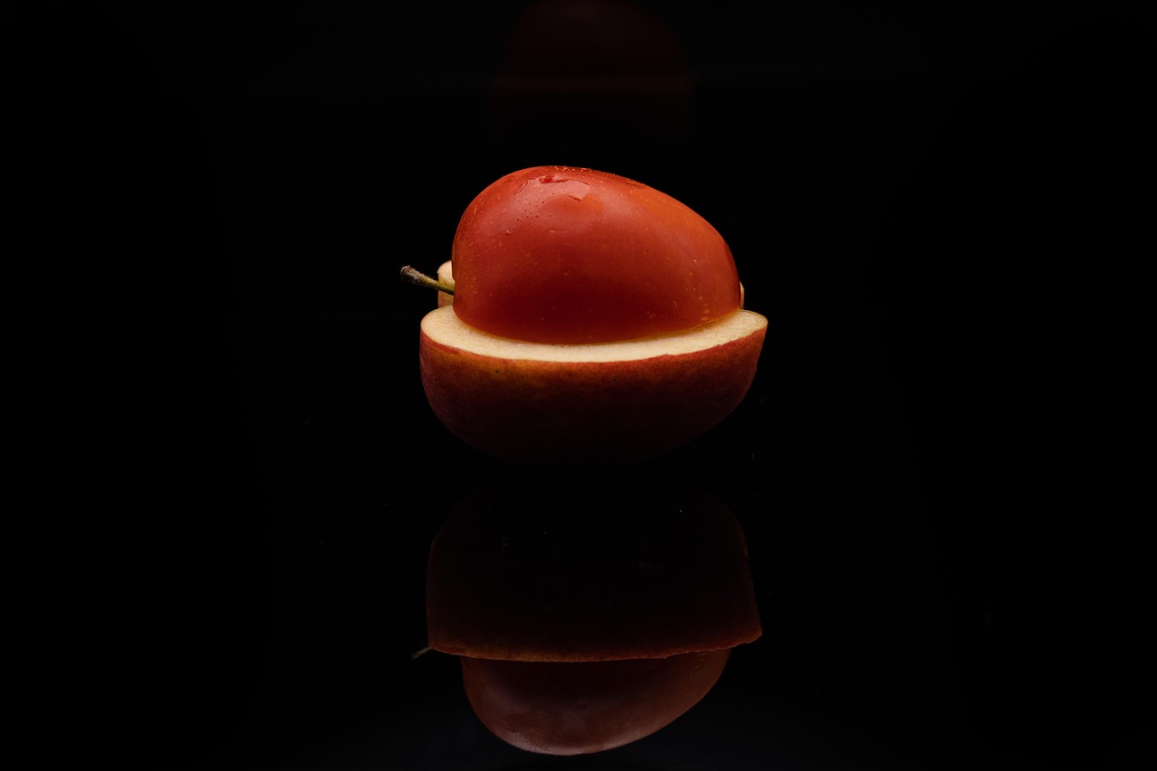 Apple Fruits Tomato Red - Free photo on Pixabay