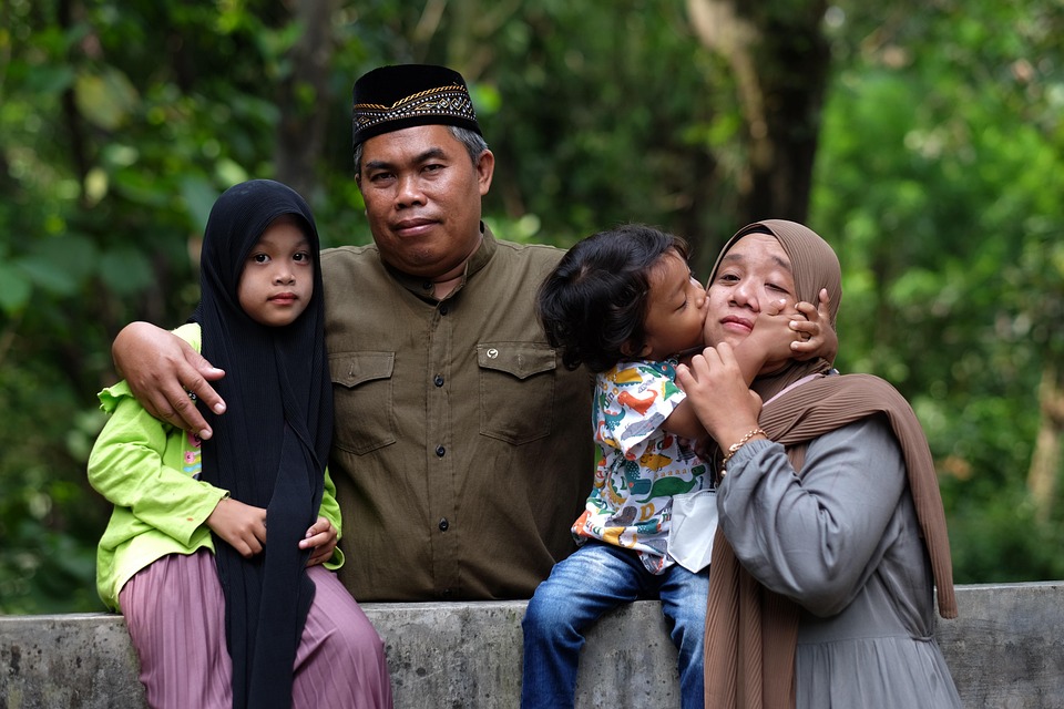 People Family Happy - Free photo on Pixabay