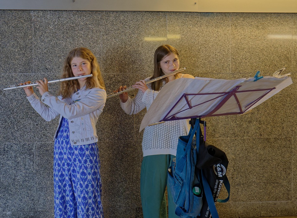 Girls Buskers Singing - Free photo on Pixabay - Pixabay