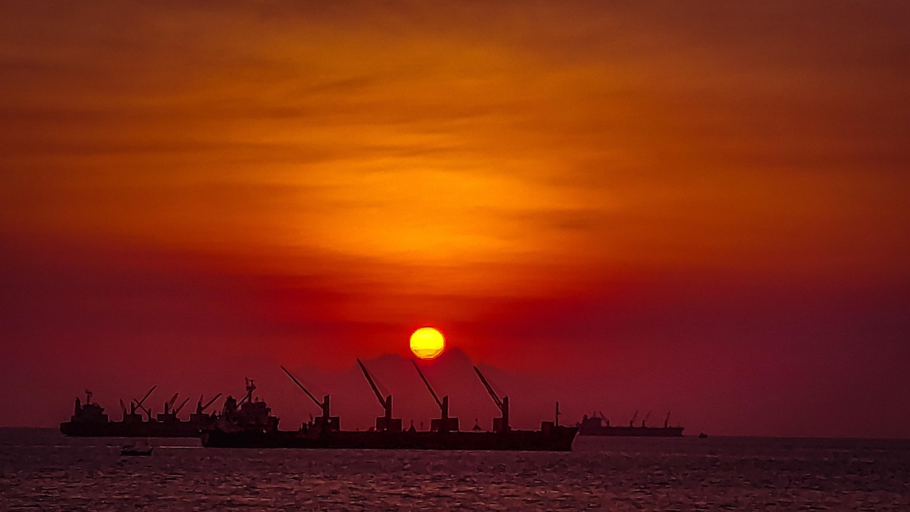 Sunset Ship Life At Sea - Free photo on Pixabay - Pixabay