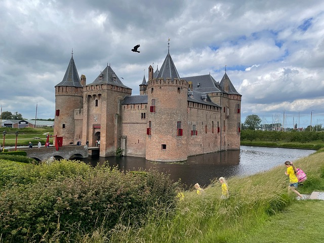 Lock Castle Amsterdam - Free photo on Pixabay - Pixabay