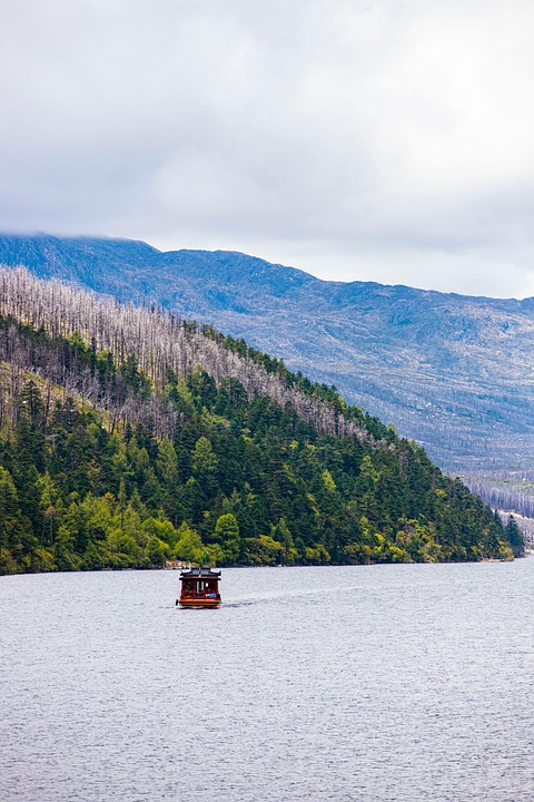 Lake River Boat - Free photo on Pixabay