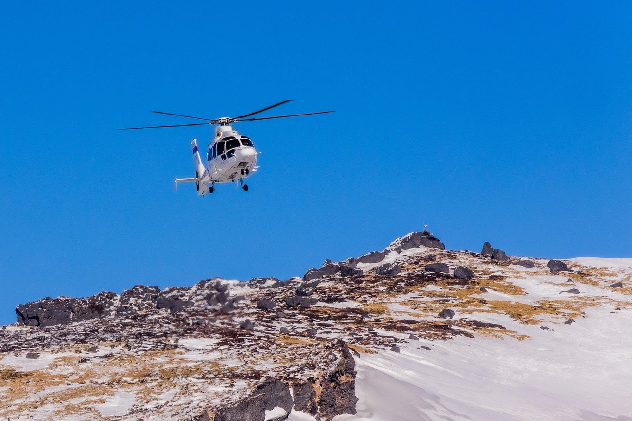 Helicopter Vehicle Mountain - Free photo on Pixabay
