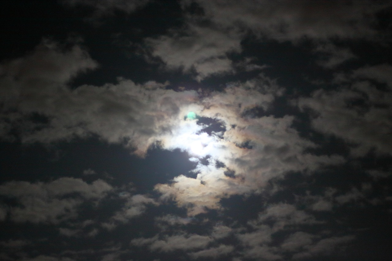 Mondlicht Nachthimmel Wolken - Kostenloses Foto auf Pixabay - Pixabay