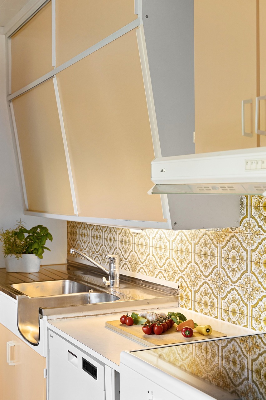 Kitchen Dining Area Cabinet - Free photo on Pixabay