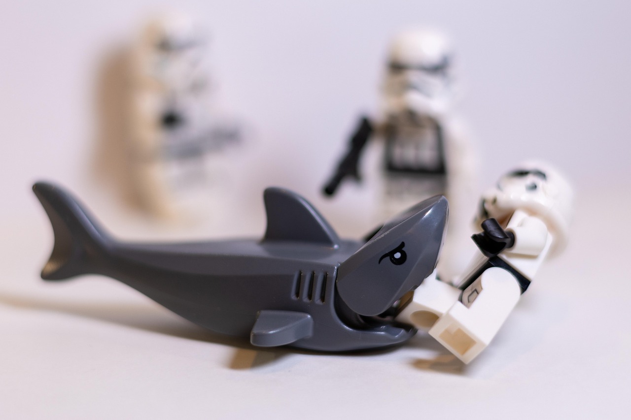 Tubarao Lego LEGO Hammerhead Shark MOC & Tutorial | Shark Lego, Lego
