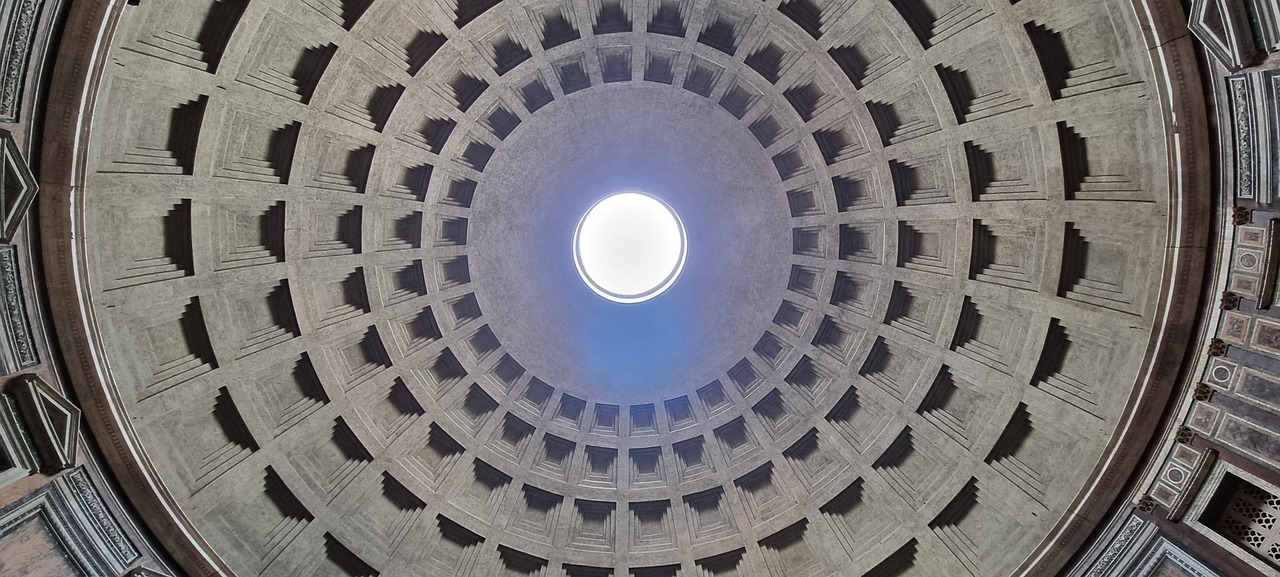 Arkitektura Rzymska Pantheon In Rome Il Pantheon. Krótki, Treściwy