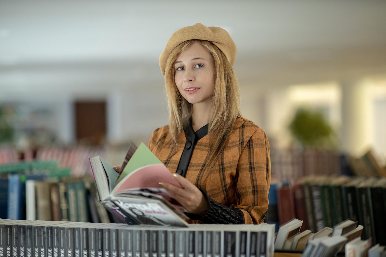 Woman Library Librarian - Free photo on Pixabay