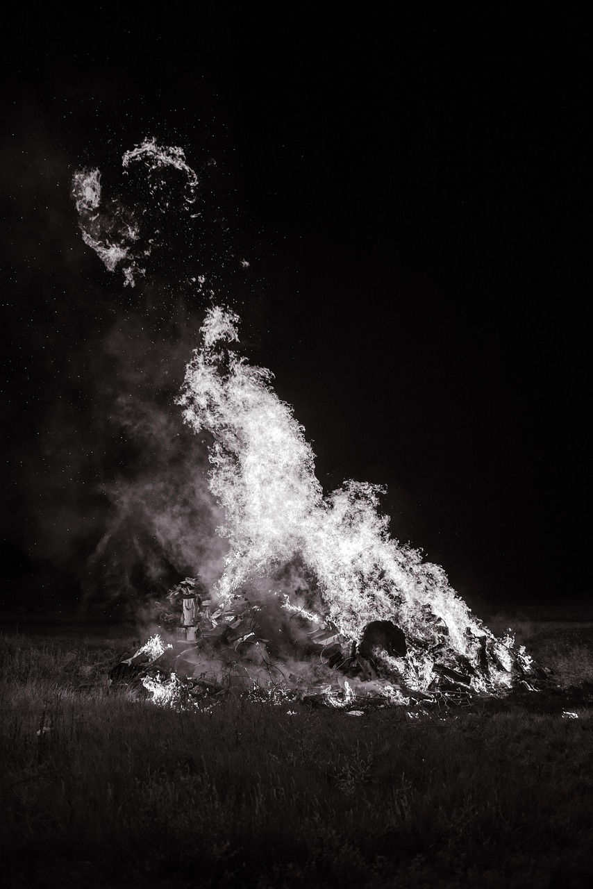 Feu Noir Et Blanc Monochrome - Photo gratuite sur Pixabay - Pixabay