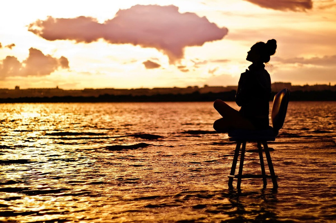 Femme Le Coucher Du Soleil Nature - Photo gratuite sur Pixabay - Pixabay