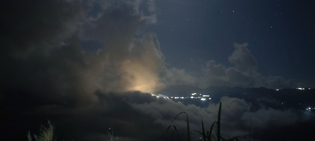 Noite Céu Noturno Nuvem Meio - Foto gratuita no Pixabay - Pixabay