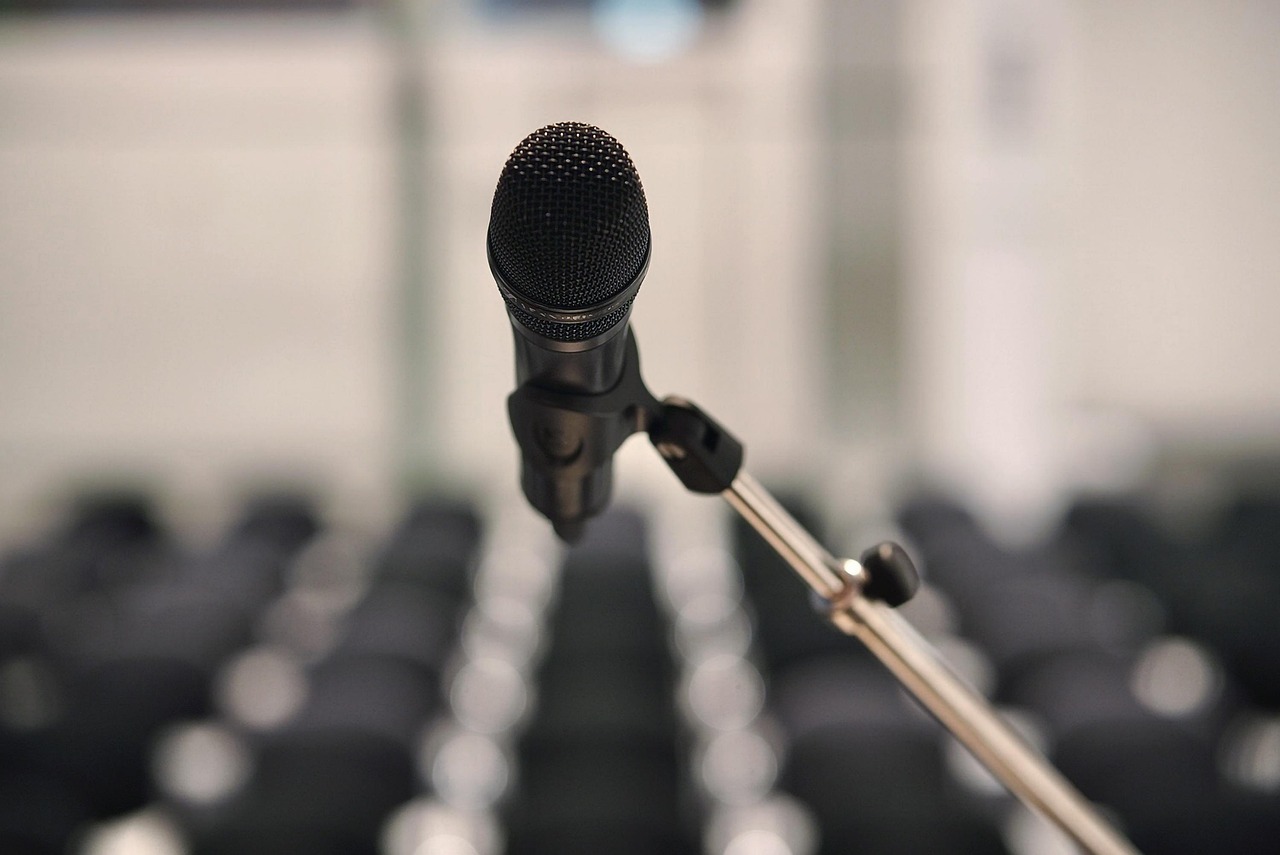 Evento Microfone Quarto - Foto gratuita no Pixabay