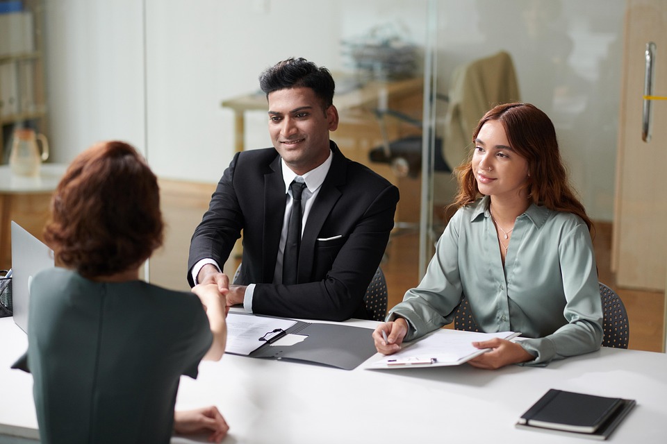 Meeting Team Employee - Free photo on Pixabay