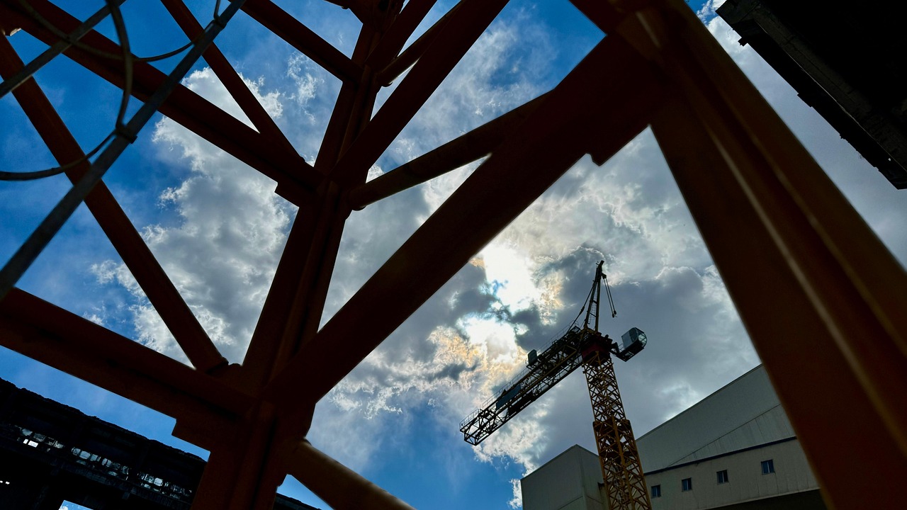 Tower Crane Install Backlight - Free photo on Pixabay - Pixabay
