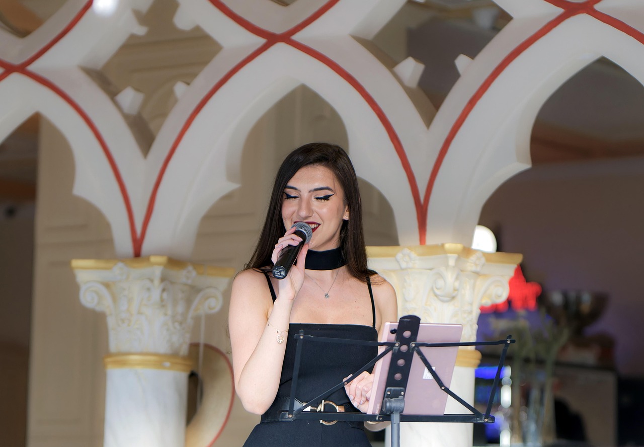 Woman Young Singer - Free photo on Pixabay - Pixabay