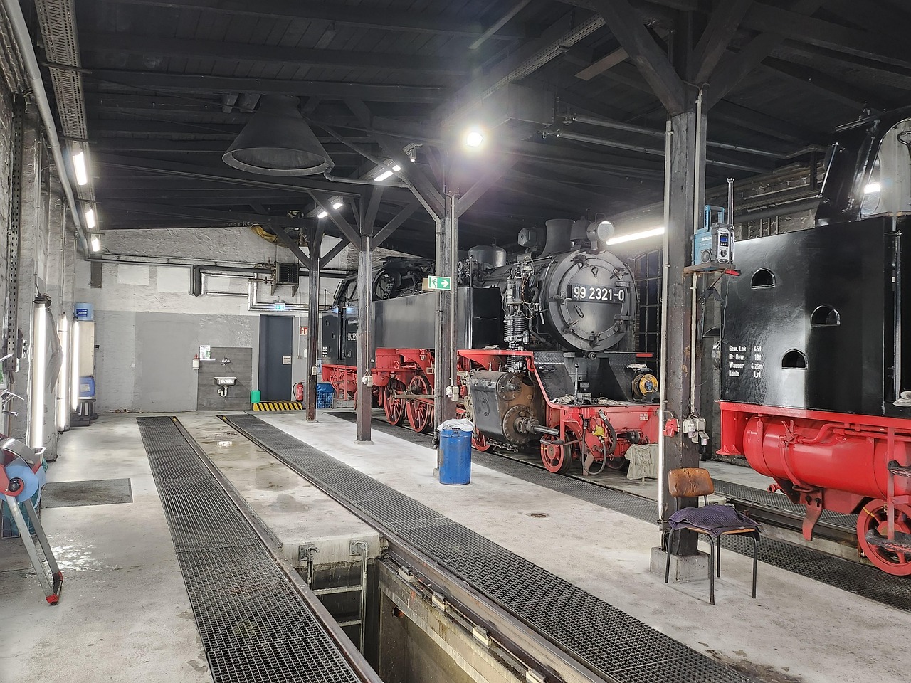 Locomotives Locomotive Shed - Free photo on Pixabay - Pixabay
