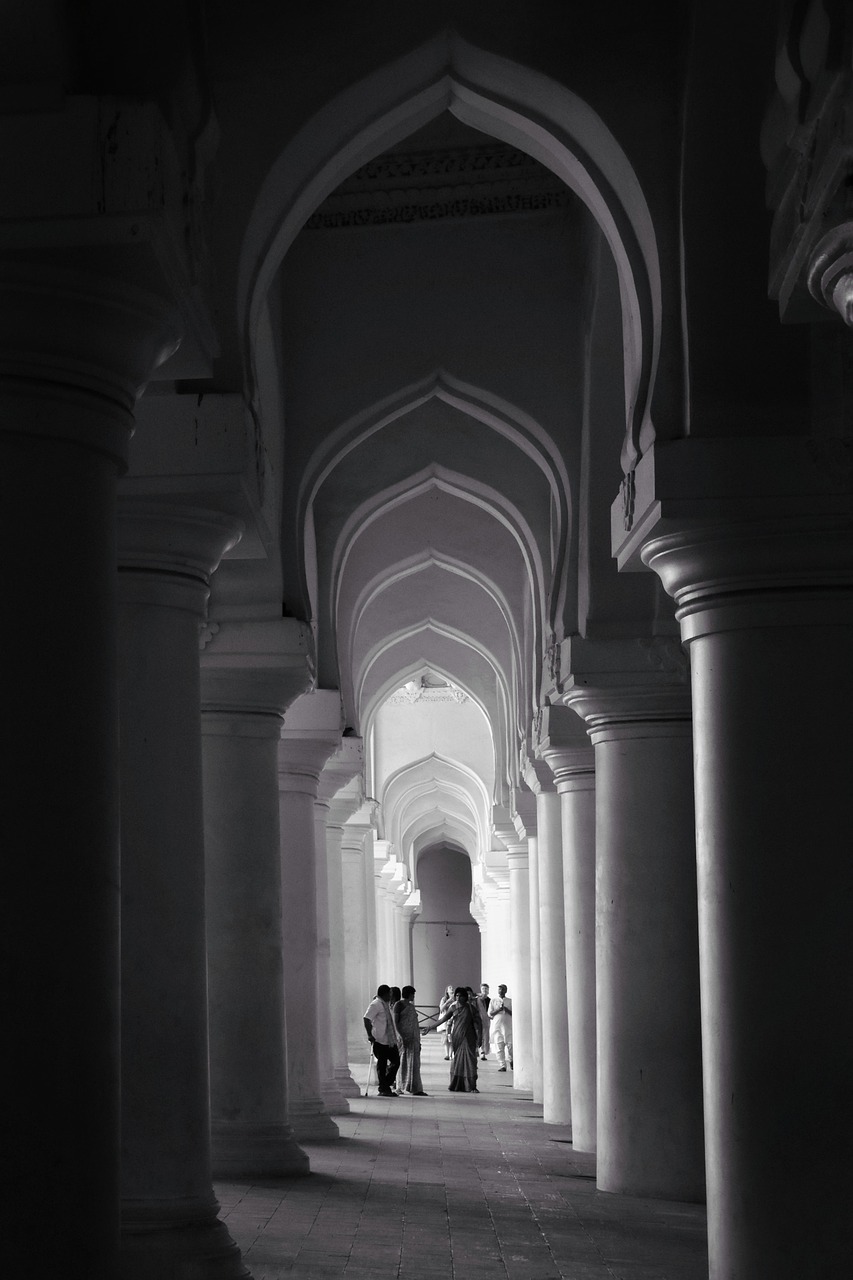 100,000+ Free Traditional Buildings & Building Images - Pixabay