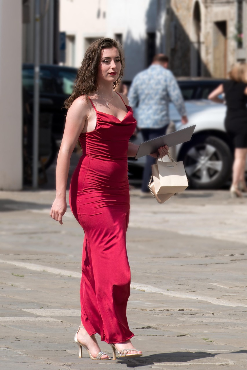 Woman Street Walking - Free photo on Pixabay - Pixabay