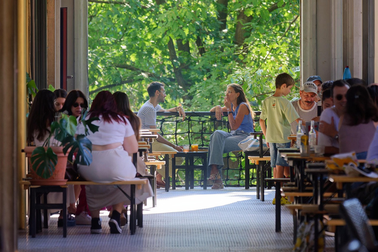People Terrace Restaurant - Free photo on Pixabay - Pixabay