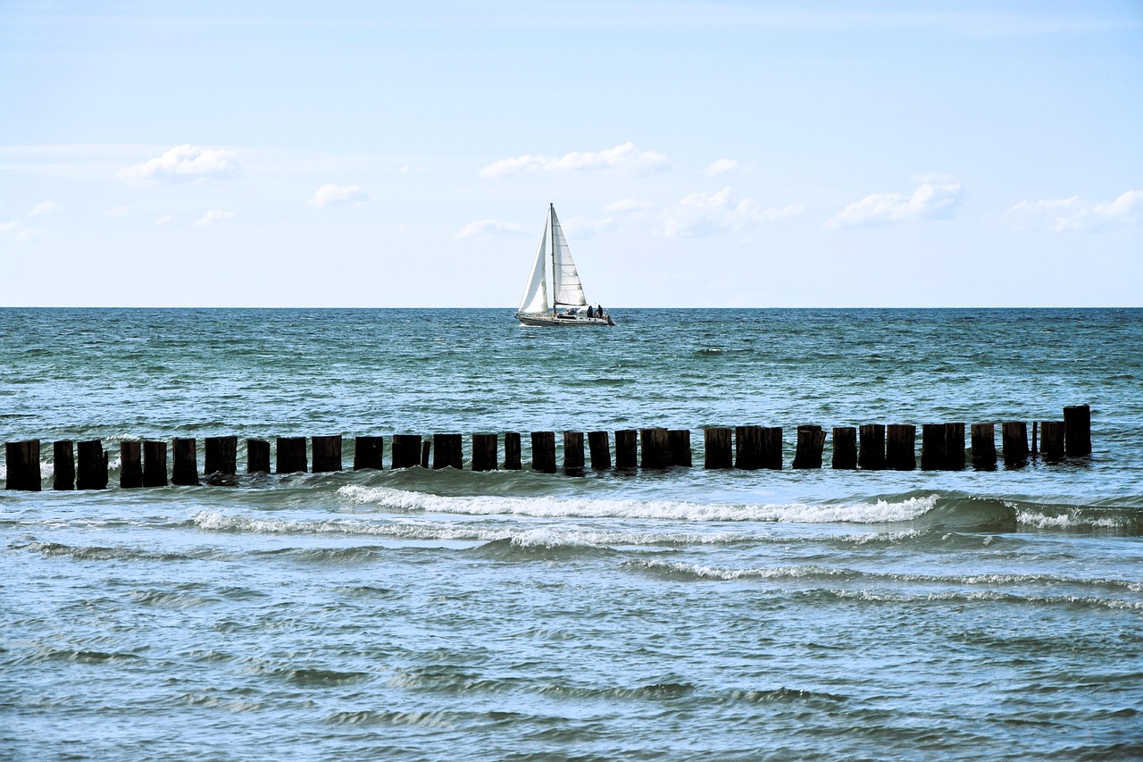 Perahu Layar Laut - Foto gratis di Pixabay