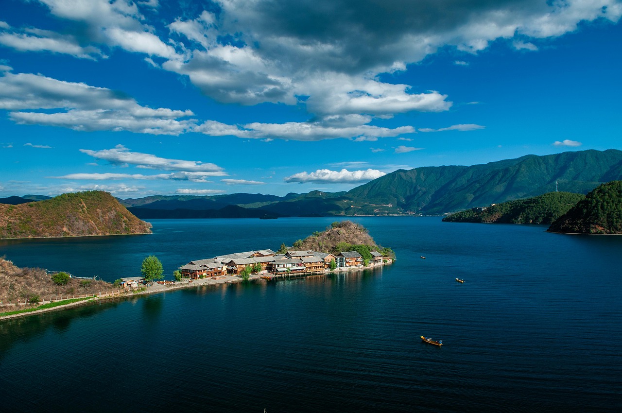Island Lake Lugu - Free photo on Pixabay