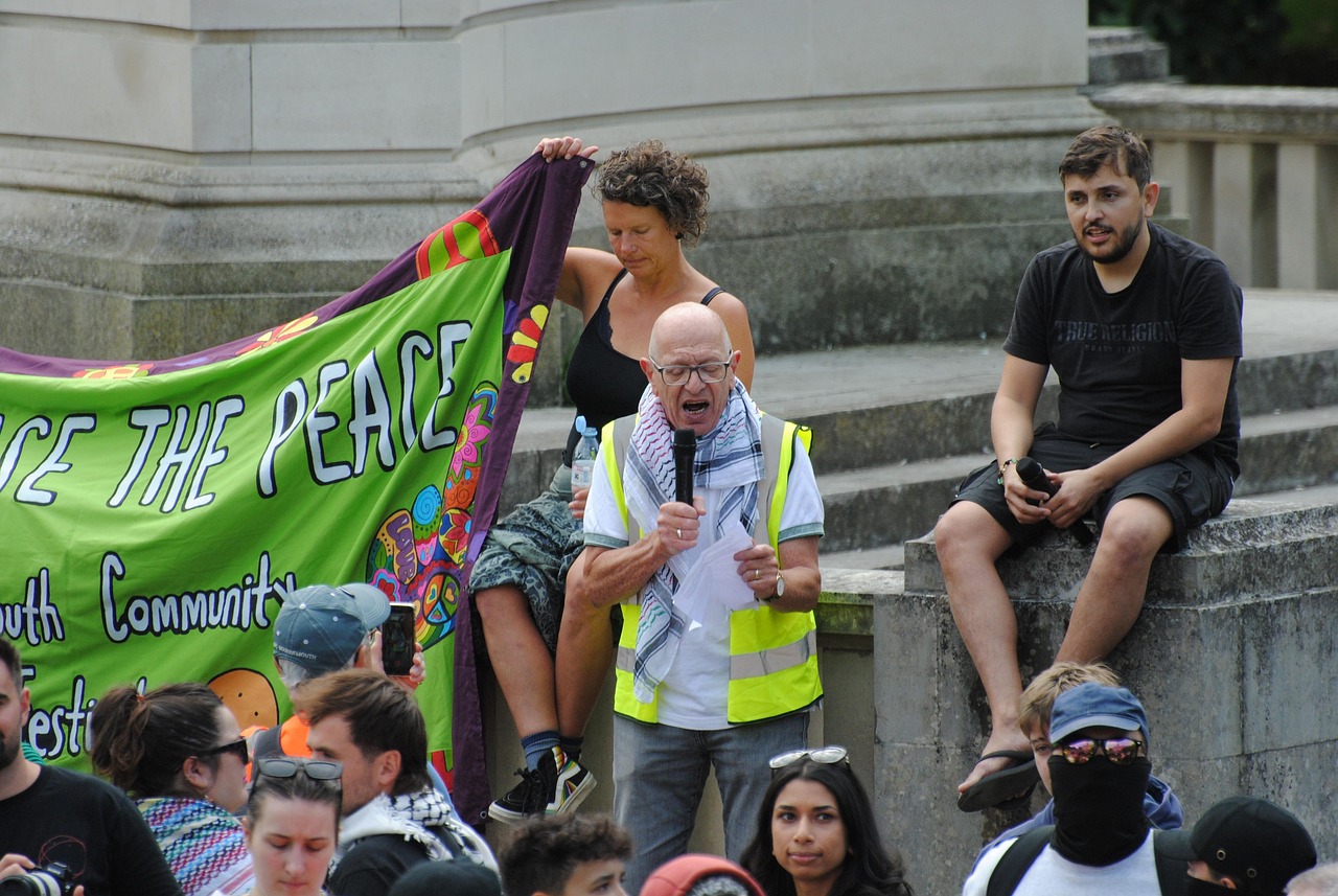 Stand Up To Racism Activist Crowd - Free photo on Pixabay