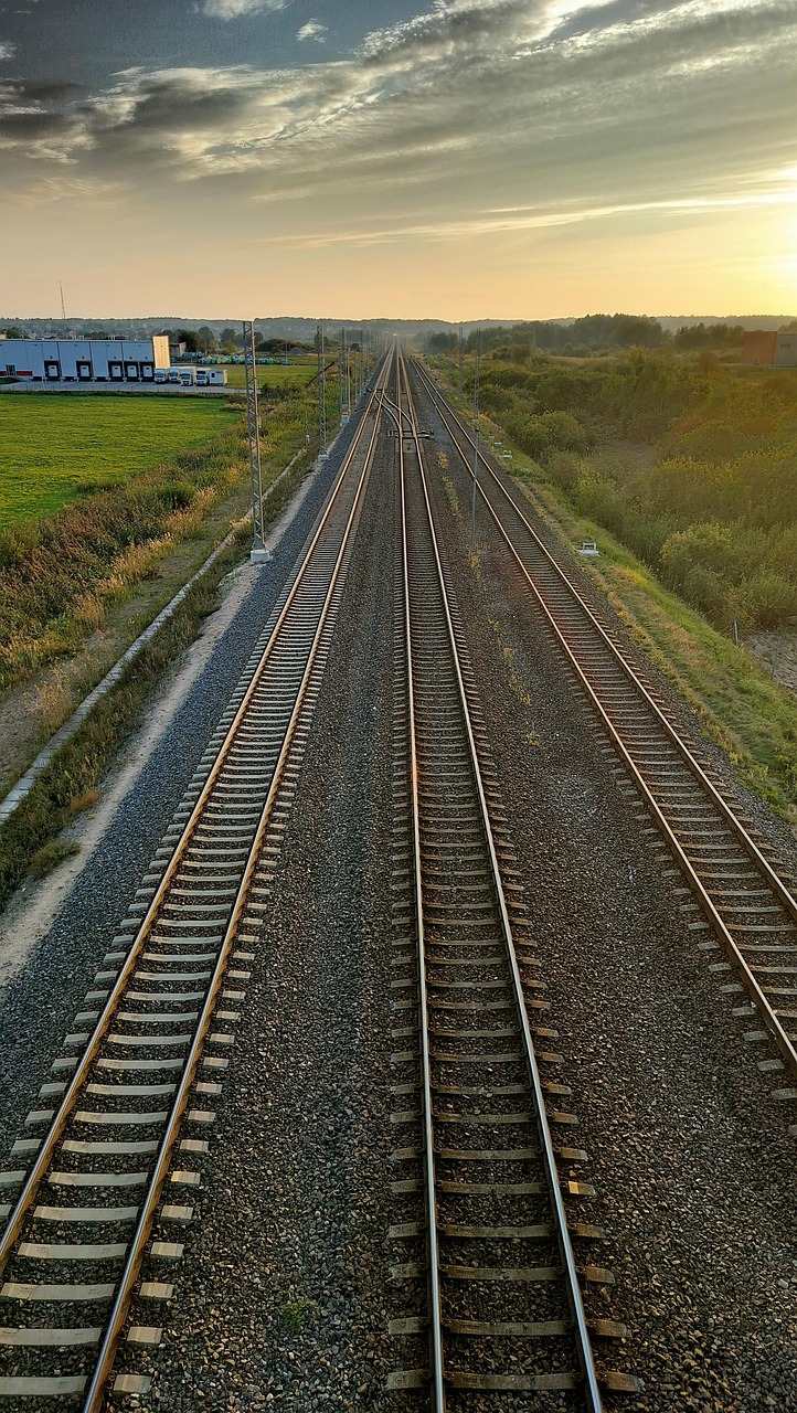Comboio Estrada De Ferro - Foto gratuita no Pixabay