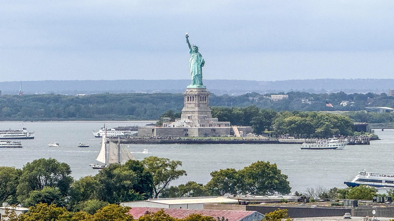 Statue Of Liberty Building - Free photo on Pixabay - Pixabay