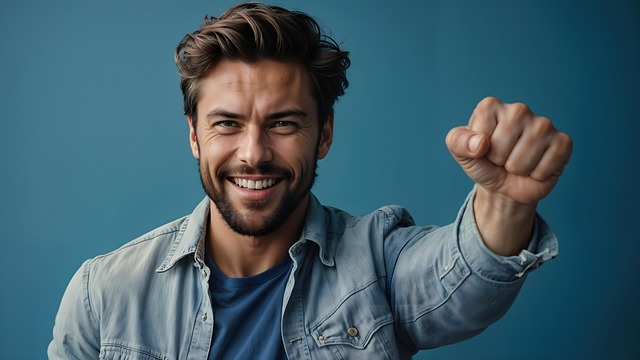 Explore 560+ Free Raised Fist Illustrations: Download Now - Pixabay