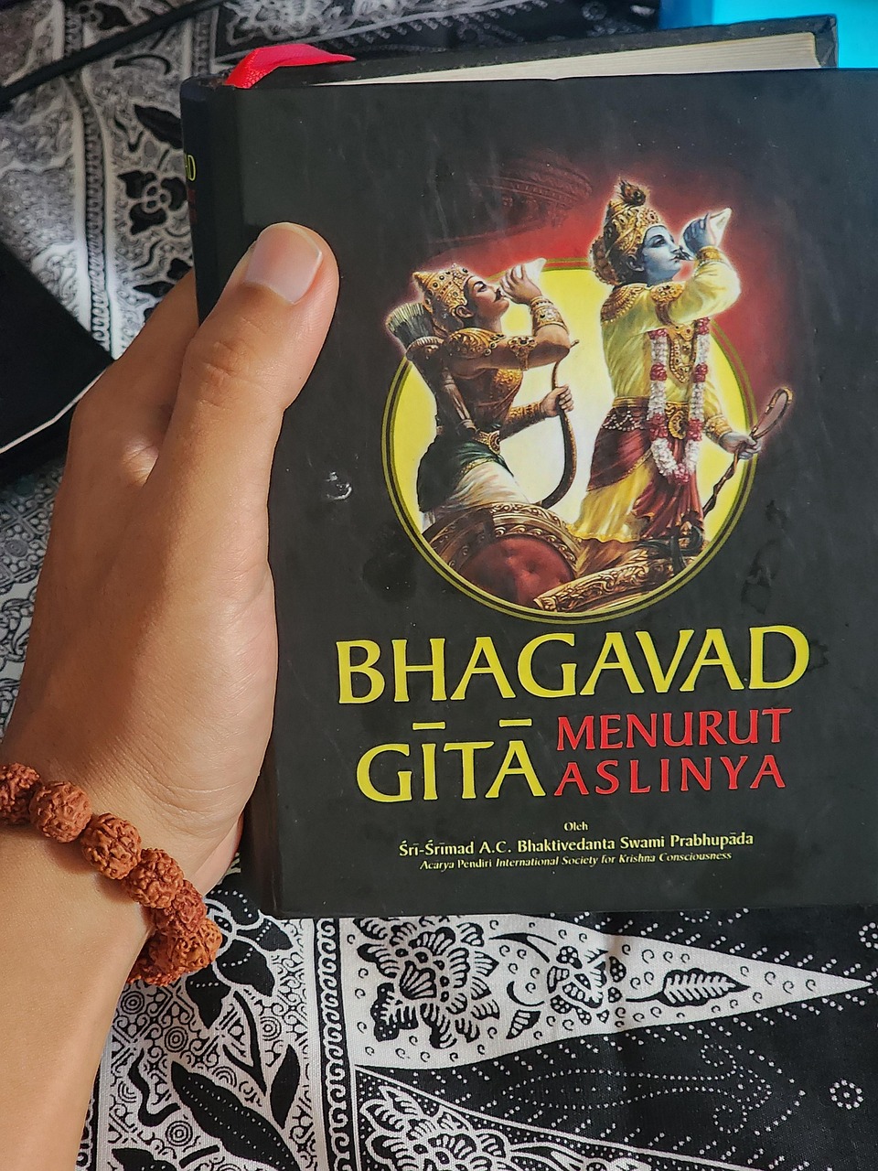 Bhagavad Gita Krishna - Free photo on Pixabay