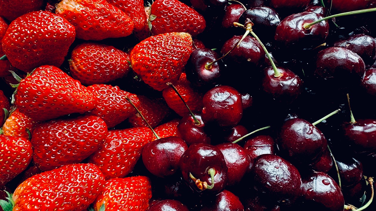 Strawberry Cherries Fruit - Free photo on Pixabay