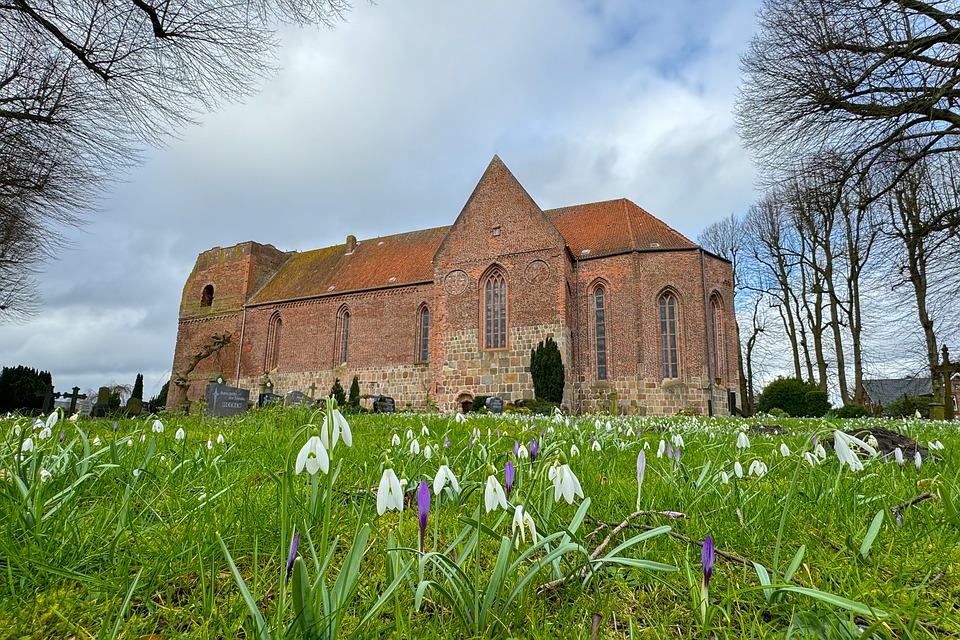 Village Church Spring Snowdrop - Free photo on Pixabay