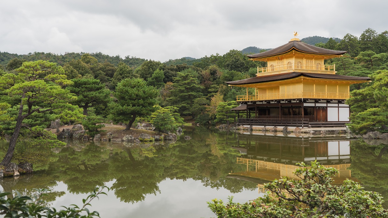 Golden Pavilion Temple - Free photo on Pixabay