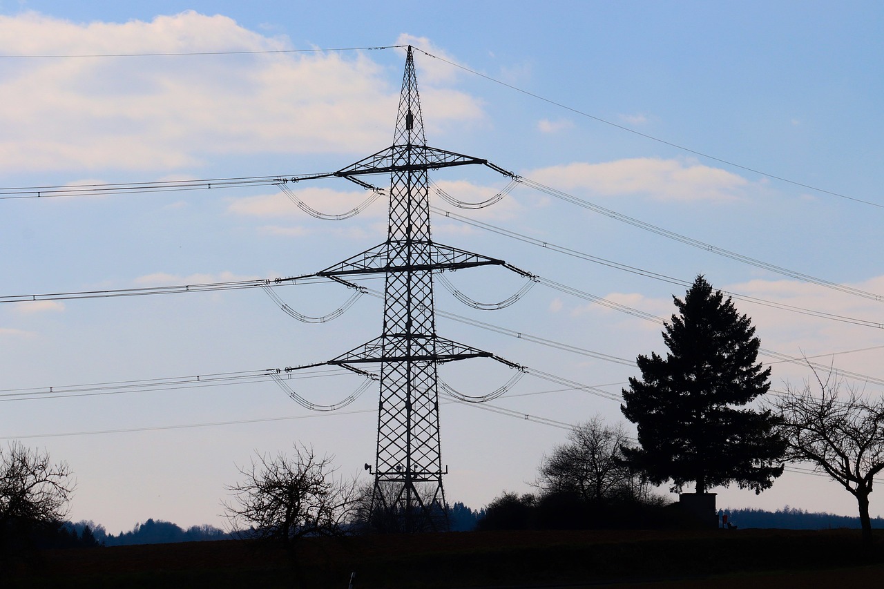 Poste De Energía Alto Voltaje - Foto gratis en Pixabay