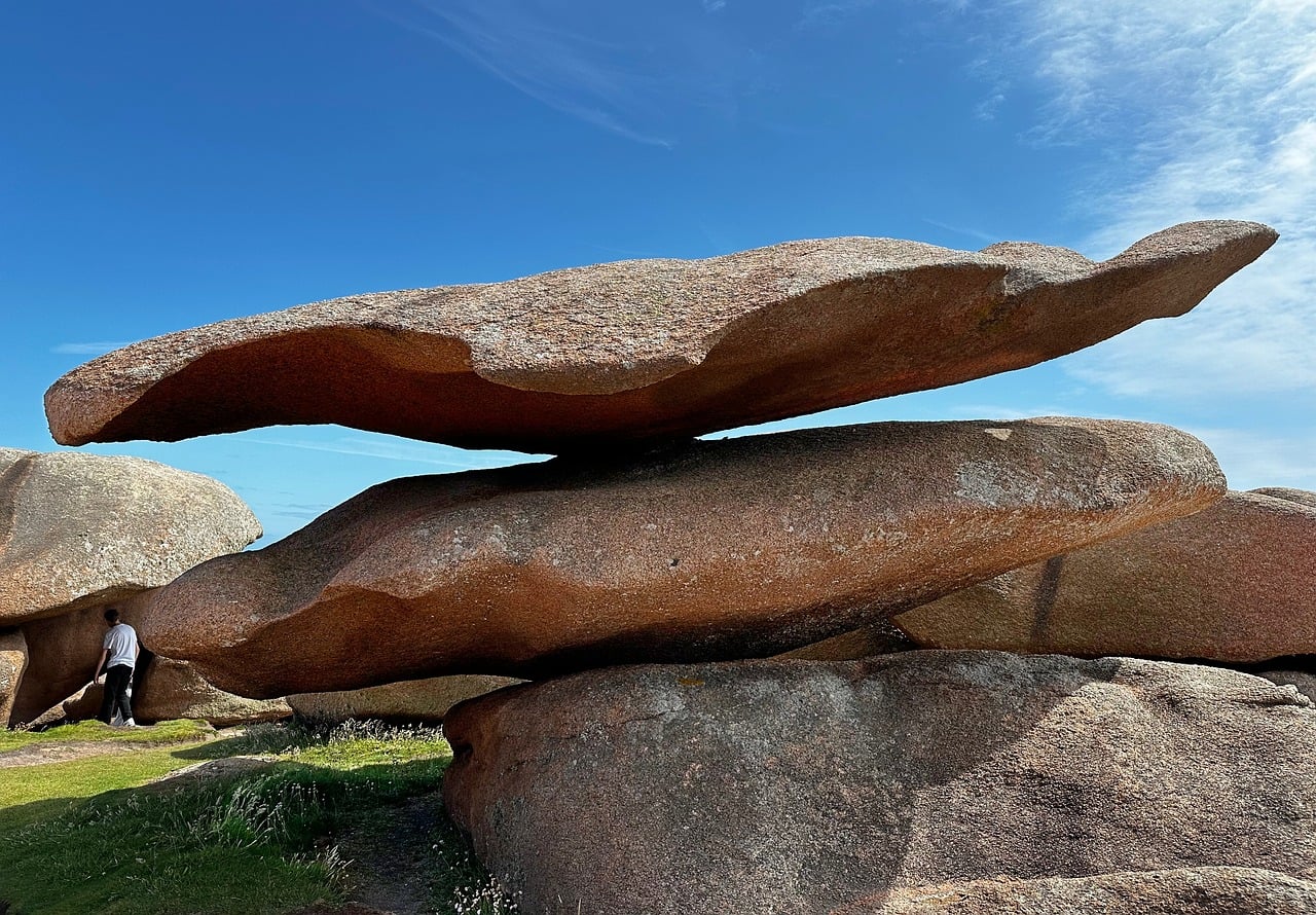 Rock Roche Balance Pink Granite - Free photo on Pixabay