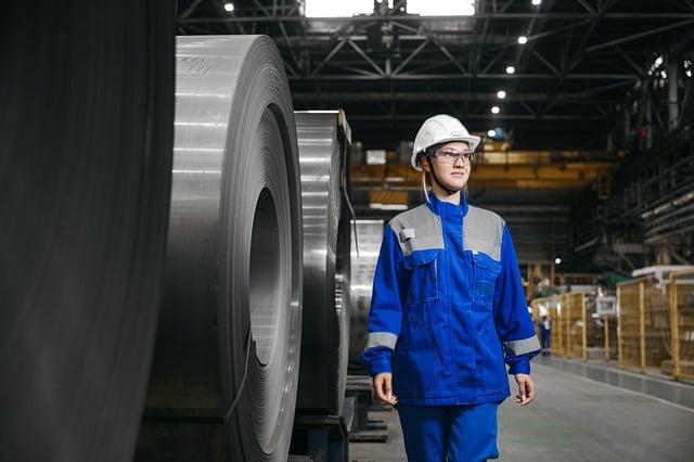 5,000+ Free Factory Workers & Factory Images - Pixabay