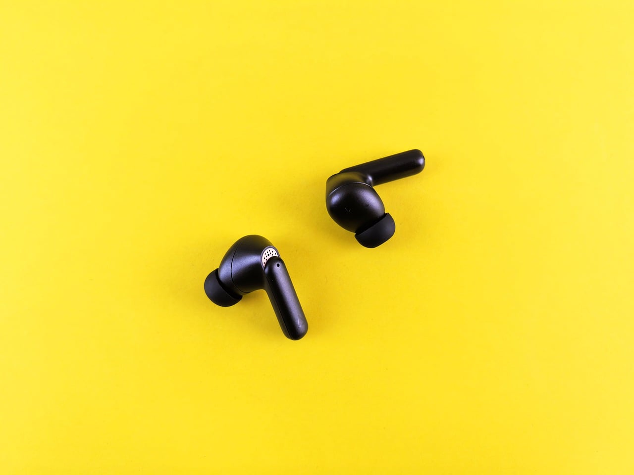 Wireless Earbuds Bluetooth - Free photo on Pixabay
