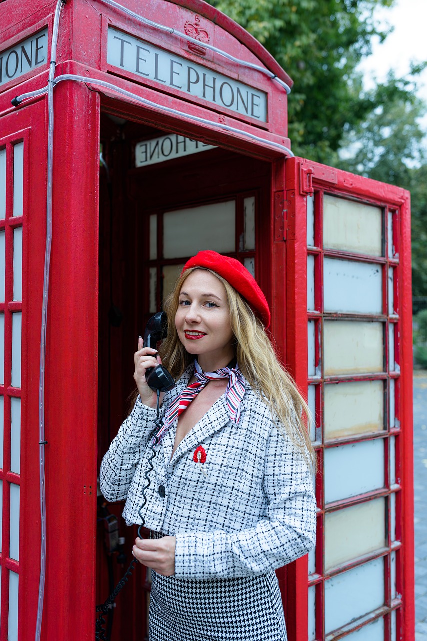 Woman Phone Station London - Free photo on Pixabay