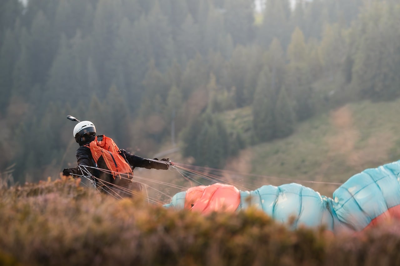 Paragliding Adventure Pilot - Free photo on Pixabay