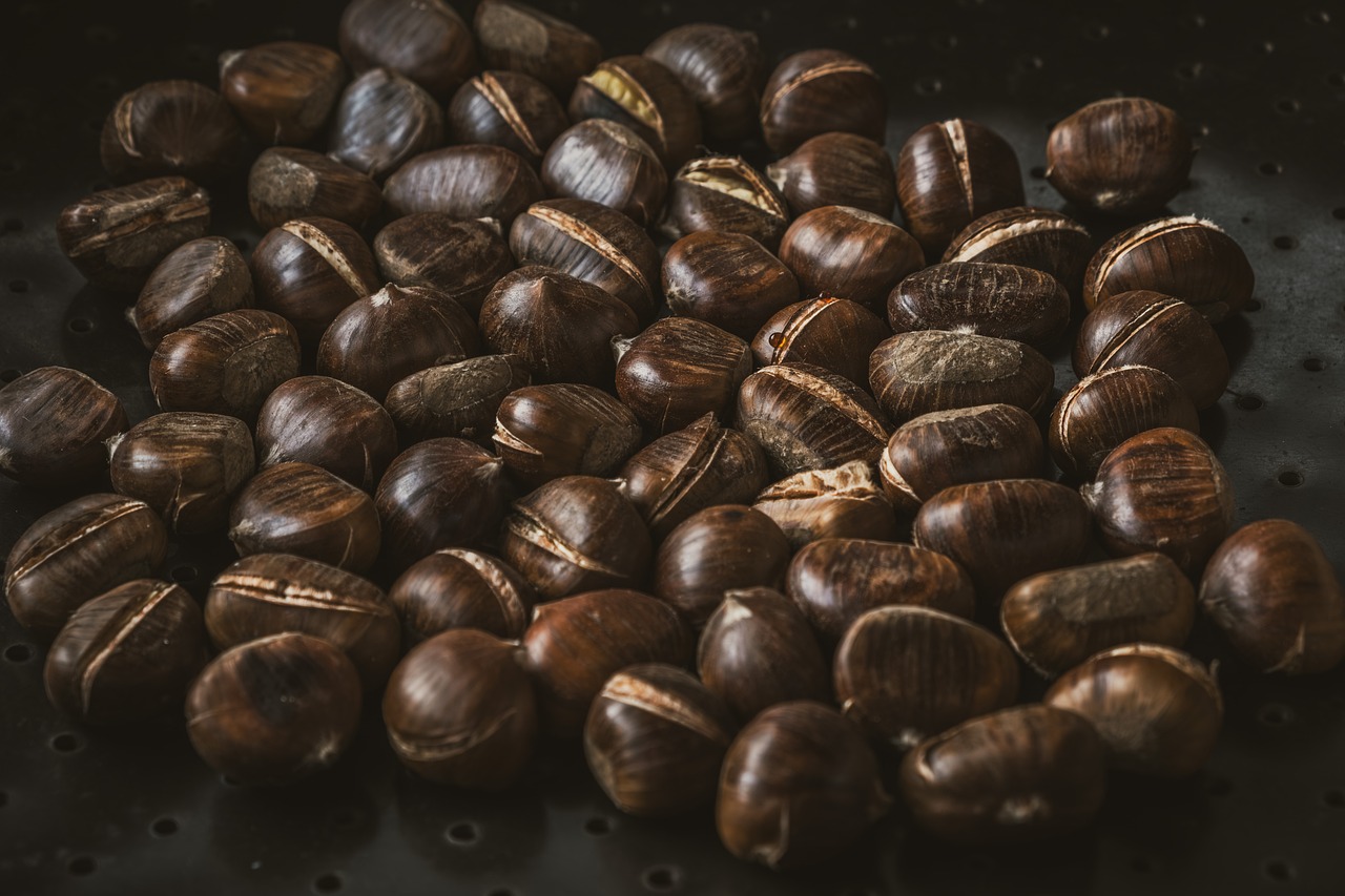 Roasted Chestnuts Food - Free photo on Pixabay