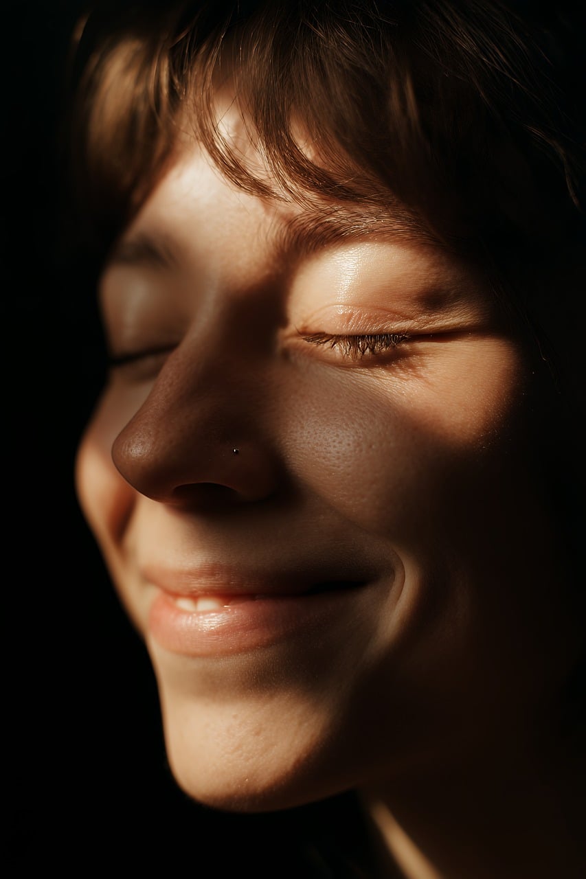 Smiling Light And Shadow Emotion - Free photo on Pixabay
