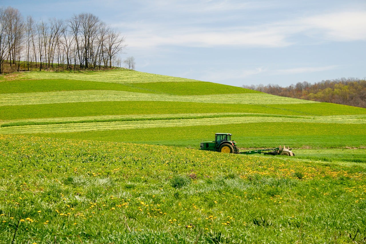 Tractor Ohio Farmland Rolling - Free photo on Pixabay