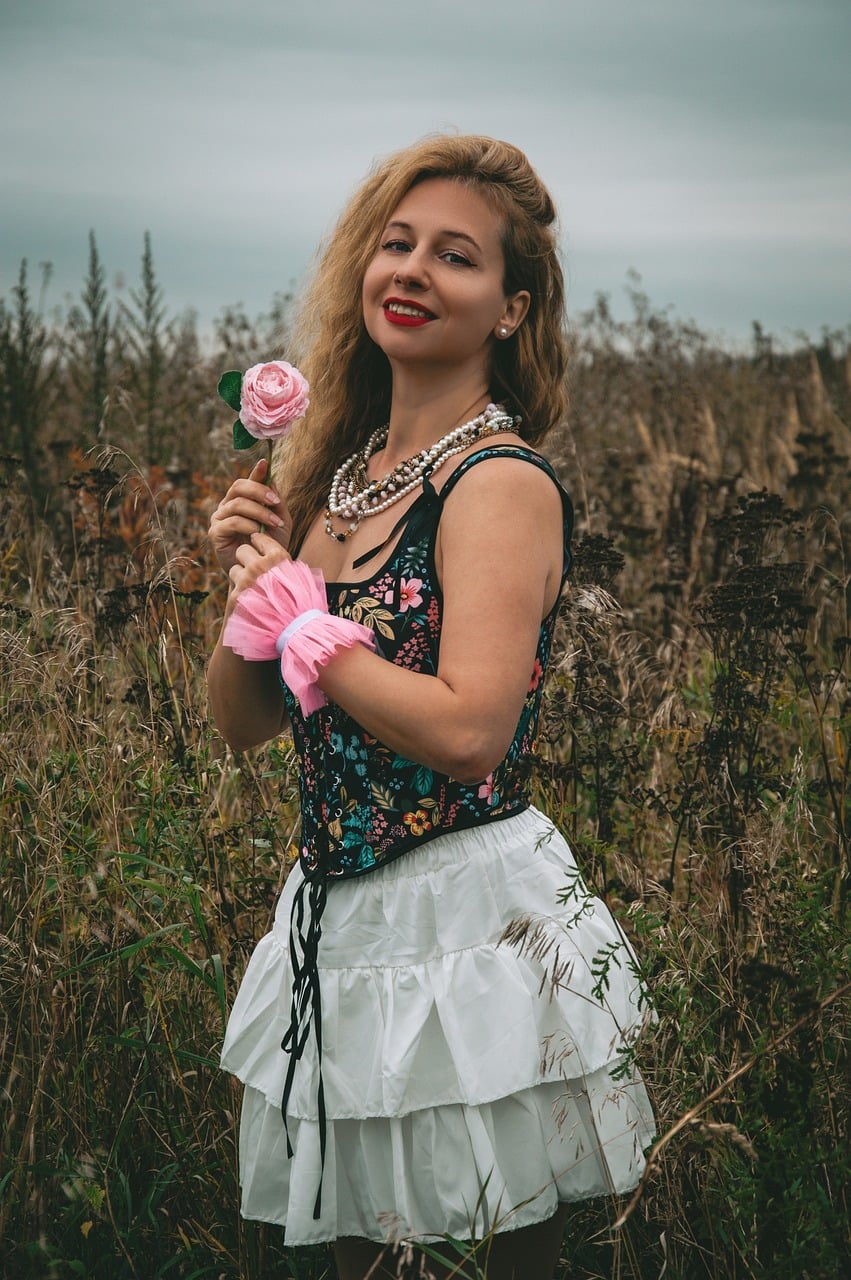 Woman Portrait Rose - Free photo on Pixabay