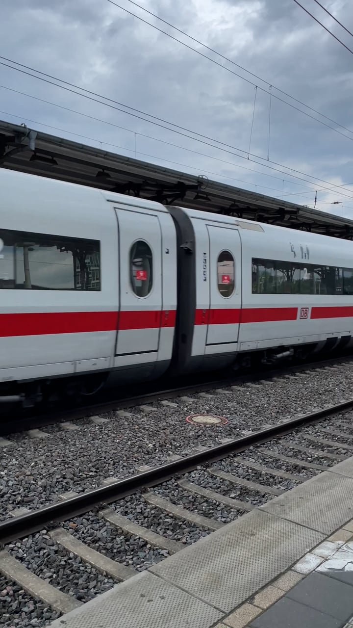 Train, High Speed Train, Db. Free Stock Video - Pixabay